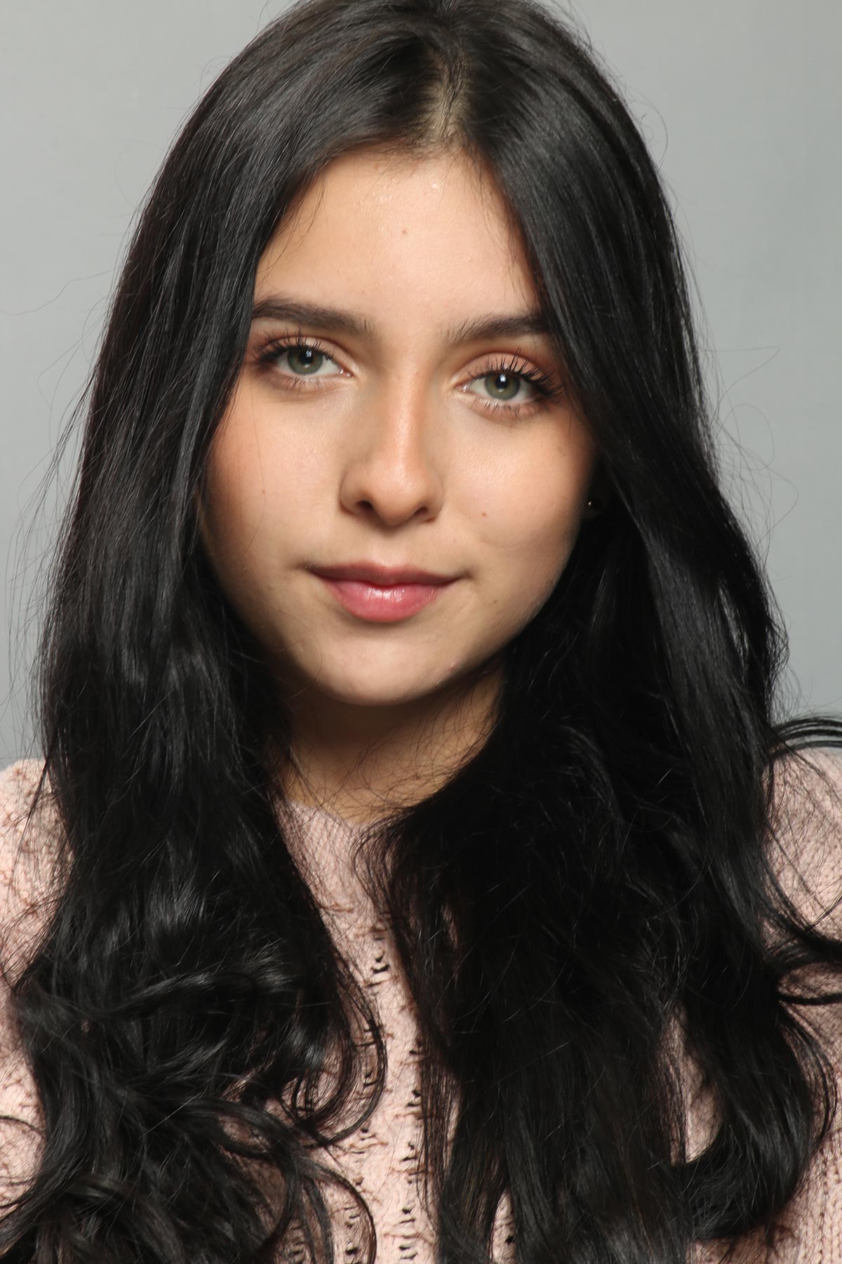 Angie Arévalo – Maika Producciones